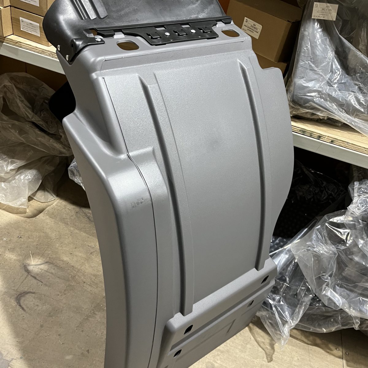 SPOILER PARACHOQUE ACTROS DERECHO - Importadora de repuestos Jormat